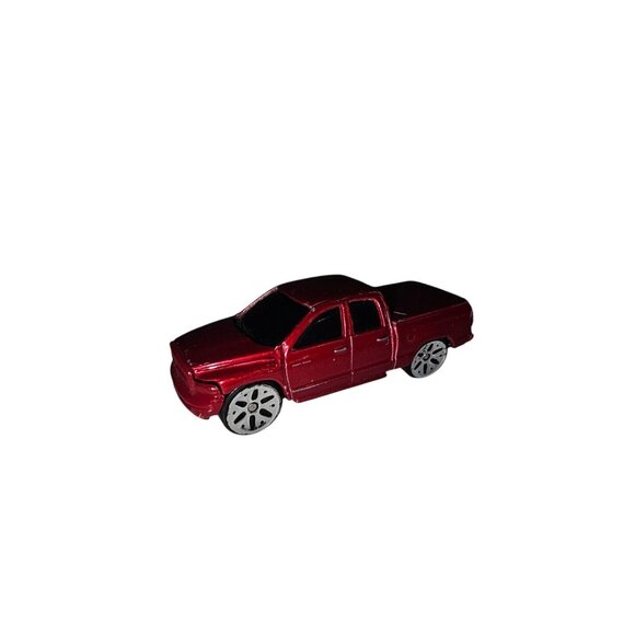maisto | Toys | Vintage 202 Dodge Ram Quad Cab Red Die Cast Metal Truck ...